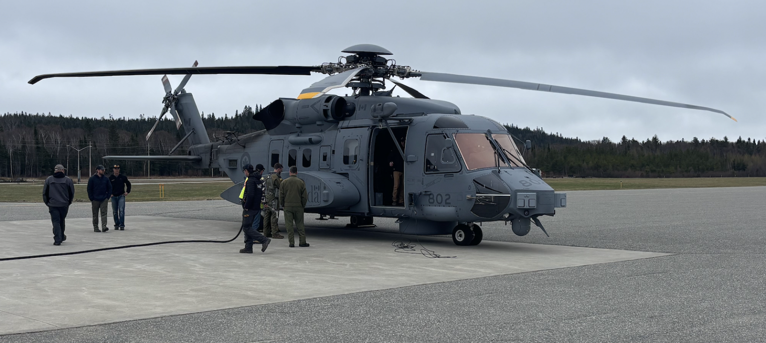 CH-148 Cyclone stops by Wawa – Wawa-news.com